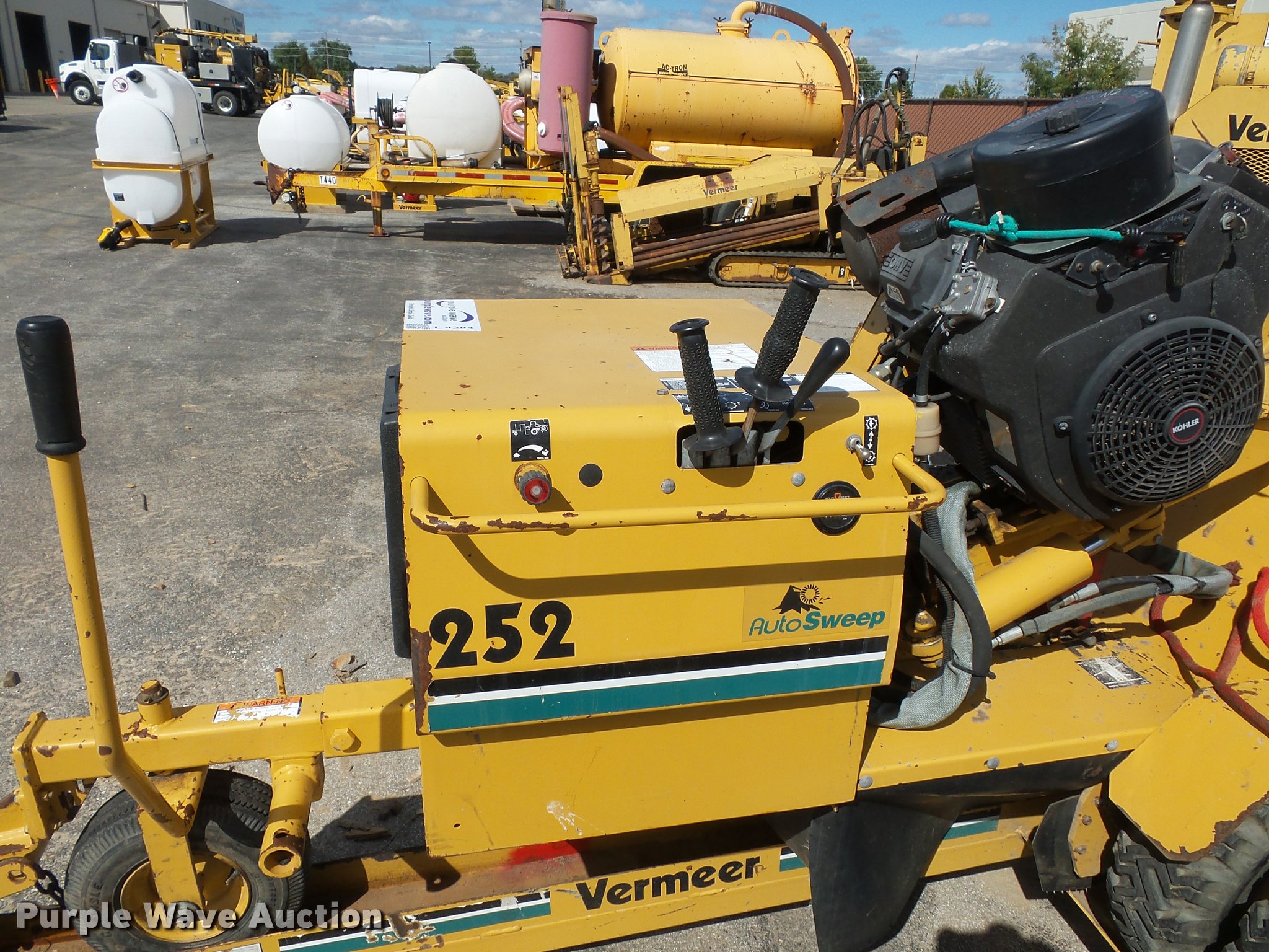 1997 Vermeer 252 stump grinder in Chesterfield, MO | Item L4284 sold ...