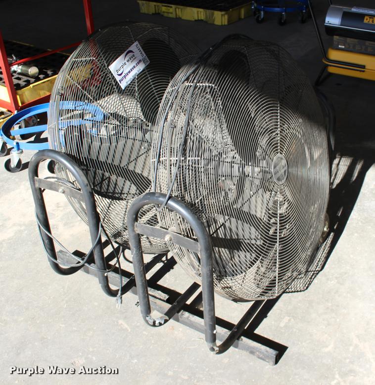 (2) Flow Pro shop fans in Pratt, KS | Item DA4475 sold | Purple Wave