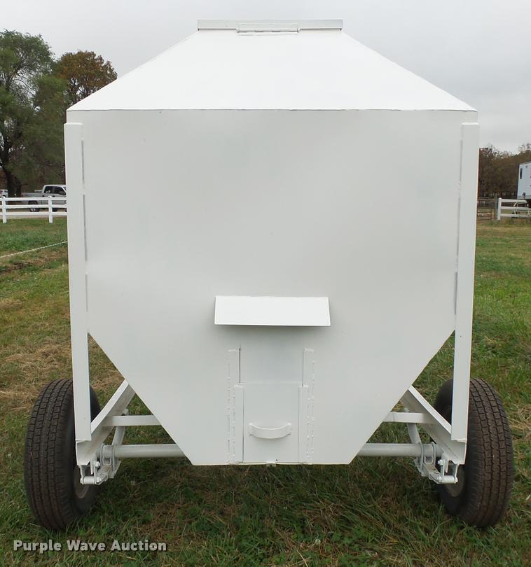 Shop built single hopper feed buggy in Grovespring, MO | Item K1048 ...