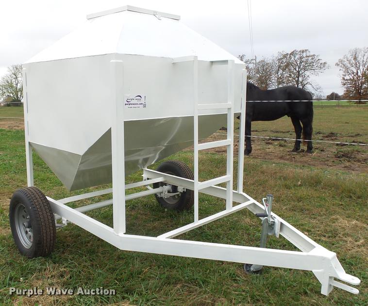 Shop built single hopper feed buggy in Grovespring, MO | Item K1048 ...
