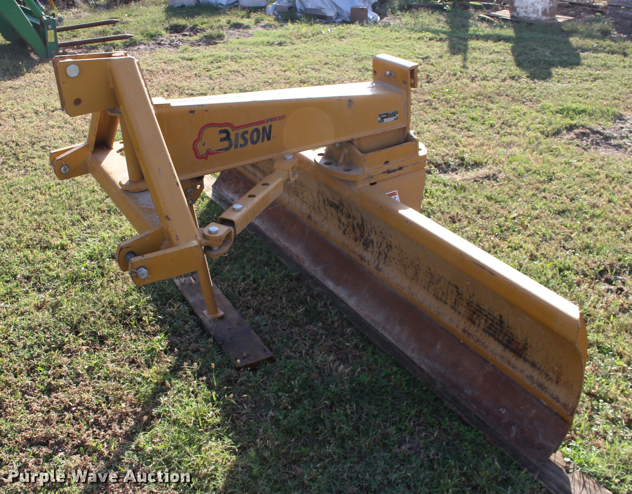 Bison NVH240XHD blade in Rock, KS | Item DA4268 sold | Purple Wave