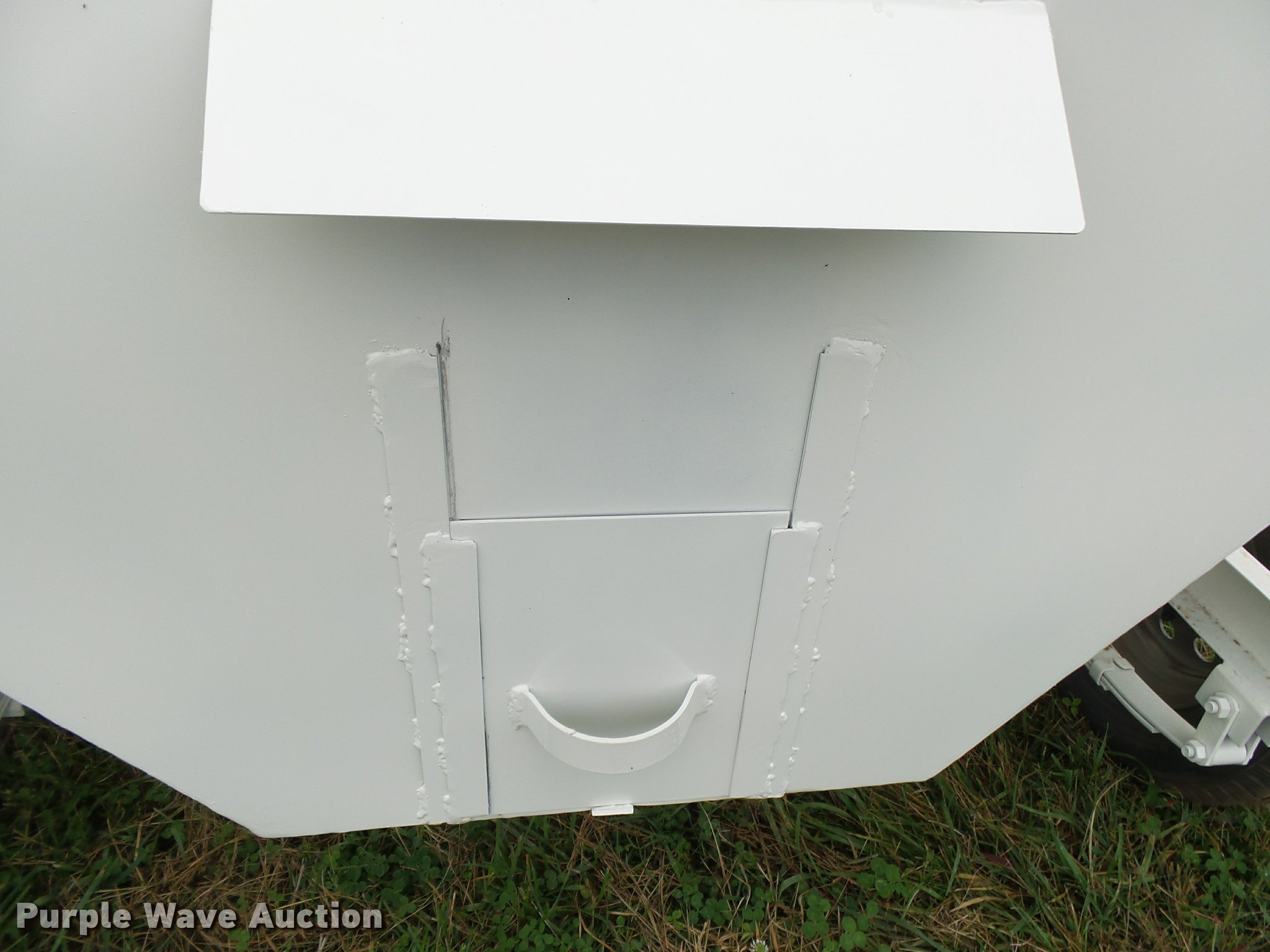 Shop built single hopper feed buggy in Grovespring, MO | Item K1048 ...