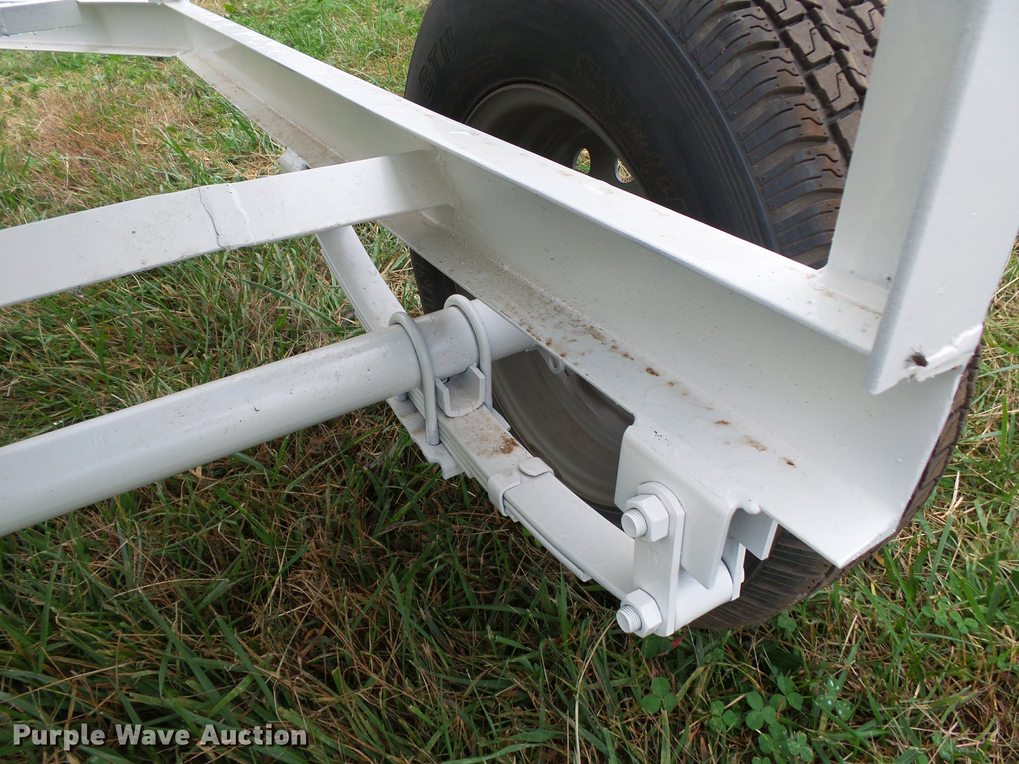 Shop built single hopper feed buggy in Grovespring, MO | Item K1048 ...