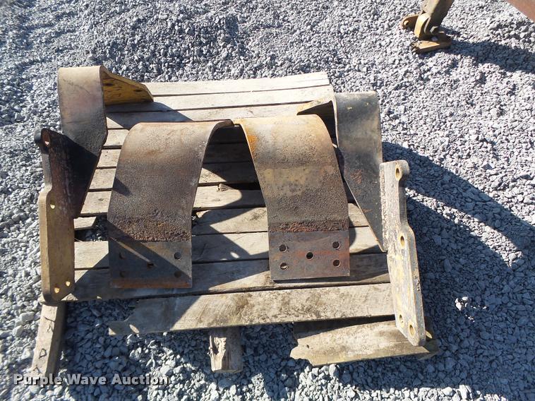 Caterpillar D4 dozer ROPS in Wheeling, MO | Item DA9253 sold | Purple Wave