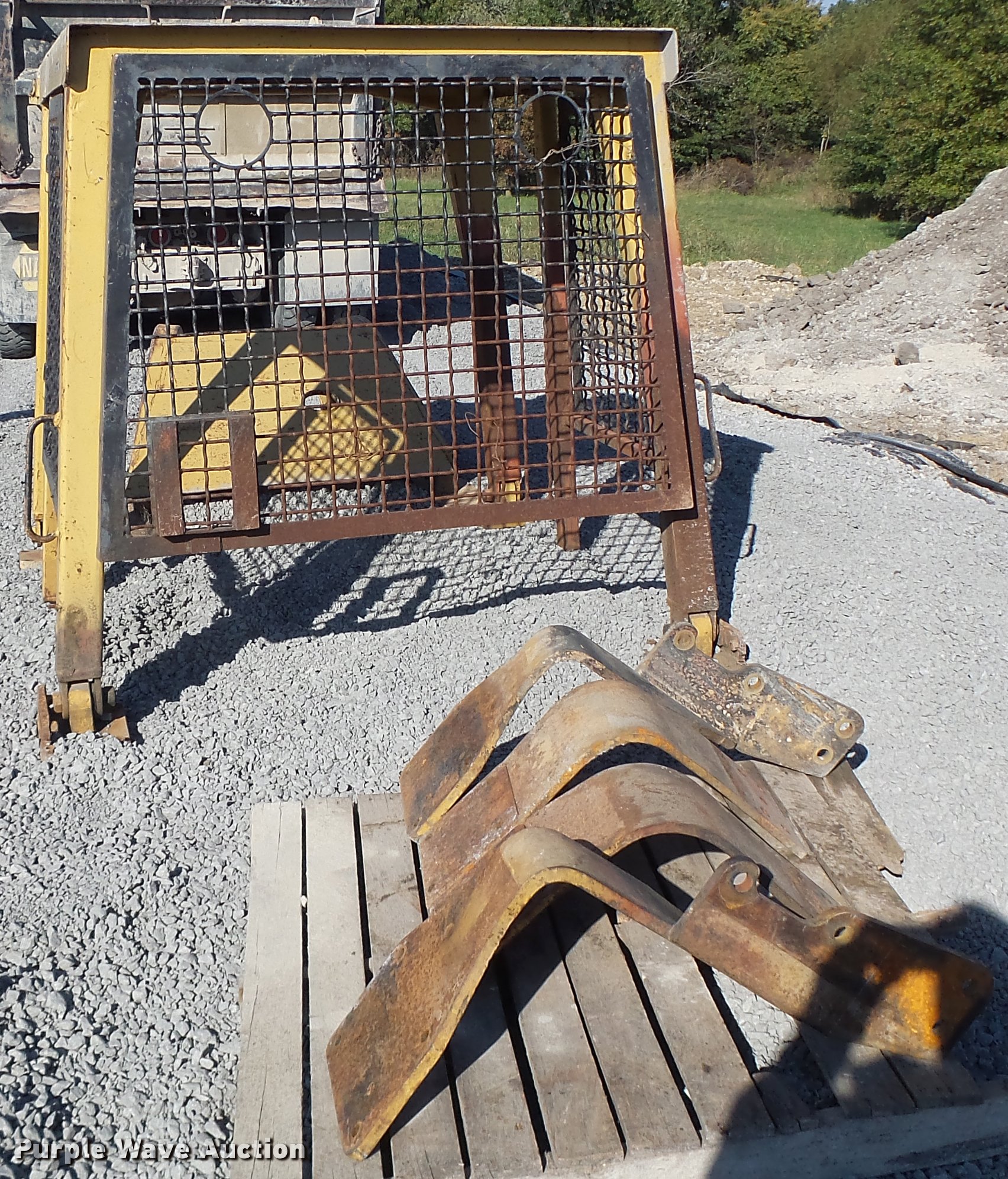 Caterpillar D4 dozer ROPS in Wheeling, MO | Item DA9253 sold | Purple Wave