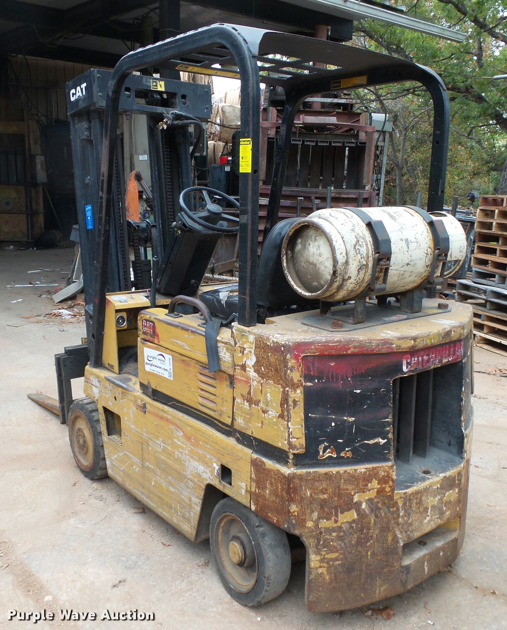 Caterpillar T50D forklift in Camdenton, MO | Item K1070 sold | Purple Wave