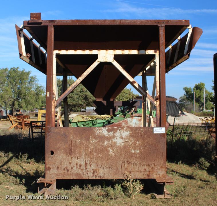 Steel aggregate surge box in Medicine Lodge, KS | Item DA4352 sold ...