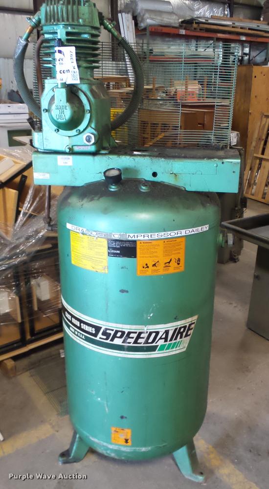 Speedaire 52399B upright air compressor in Des Moines, IA | Item K1397 ...