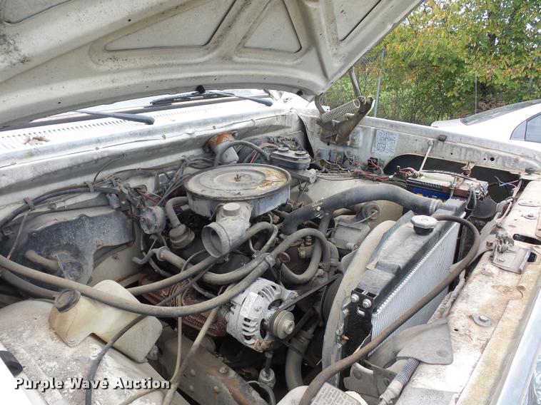 1984 Dodge W250 pickup truck cab and chassis in Butler, MO | Item L4293 ...