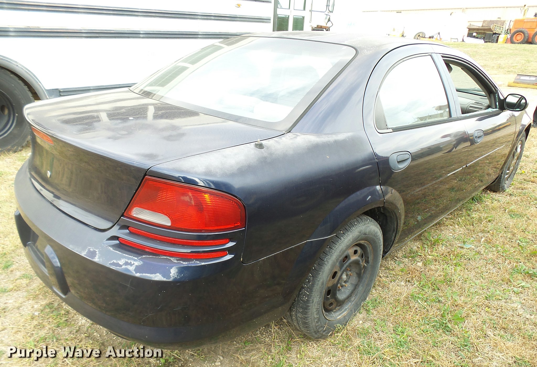 2004 Dodge Stratus in El Dorado, KS | Item AH9790 sold | Purple Wave