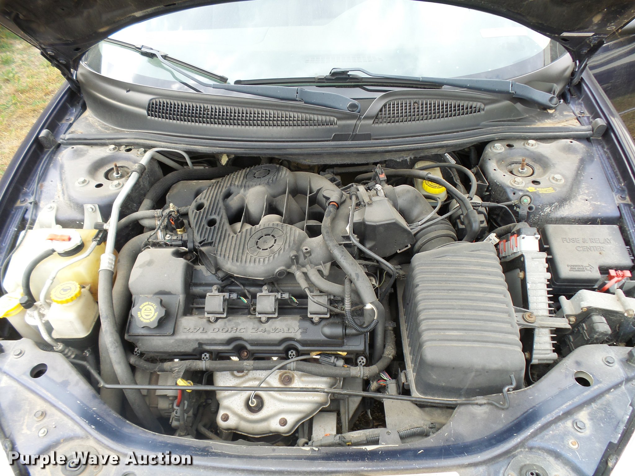 2004 Dodge Stratus in El Dorado, KS | Item AH9790 sold | Purple Wave