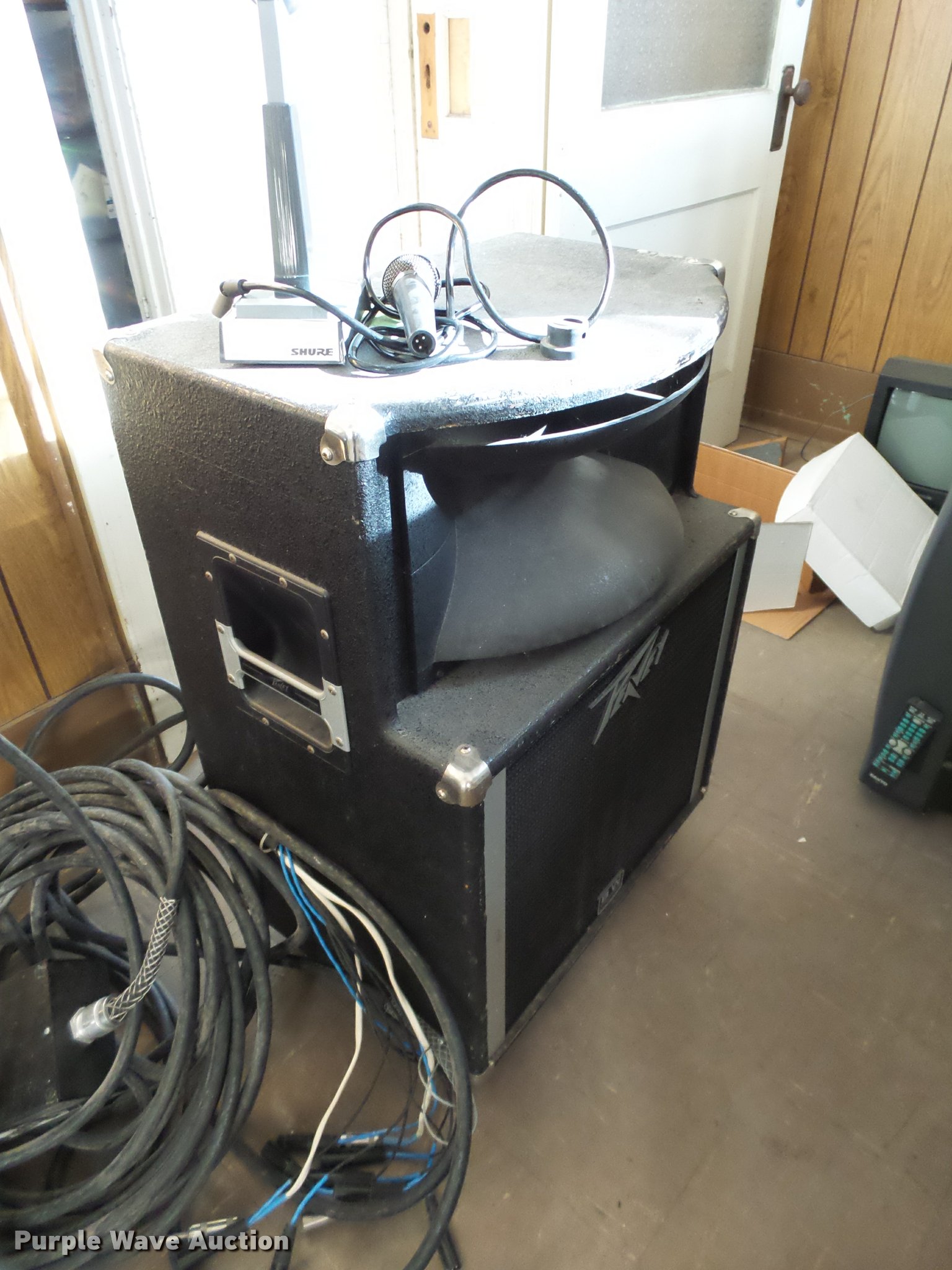 Peavy sound system in Arkansas City, KS | Item AH9849 sold | Purple Wave