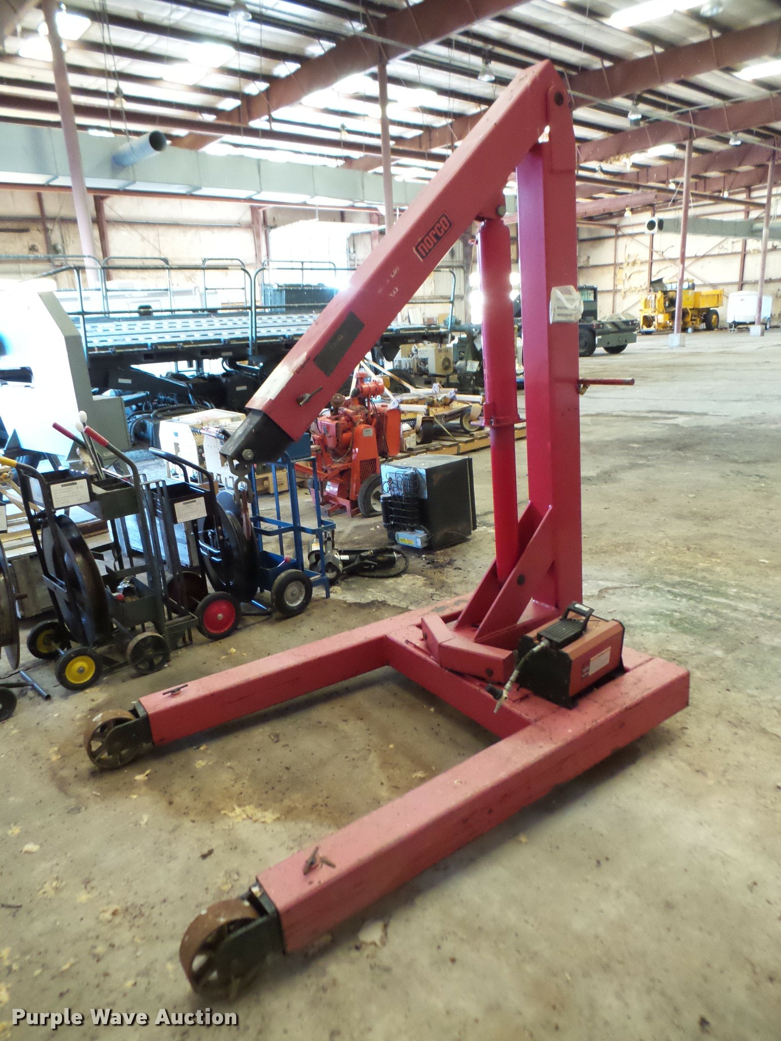 Norco engine hoist in Salina, KS | Item BR9054 sold | Purple Wave