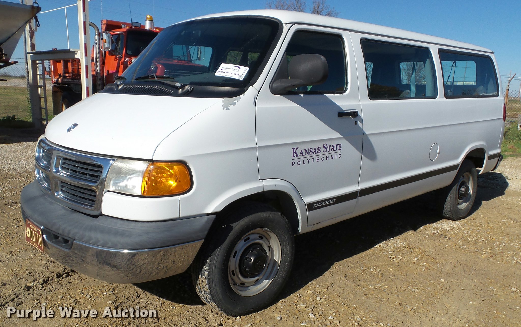 1999 Dodge Ram Wagon B2500 van in Salina, KS | Item K8108 sold | Purple ...