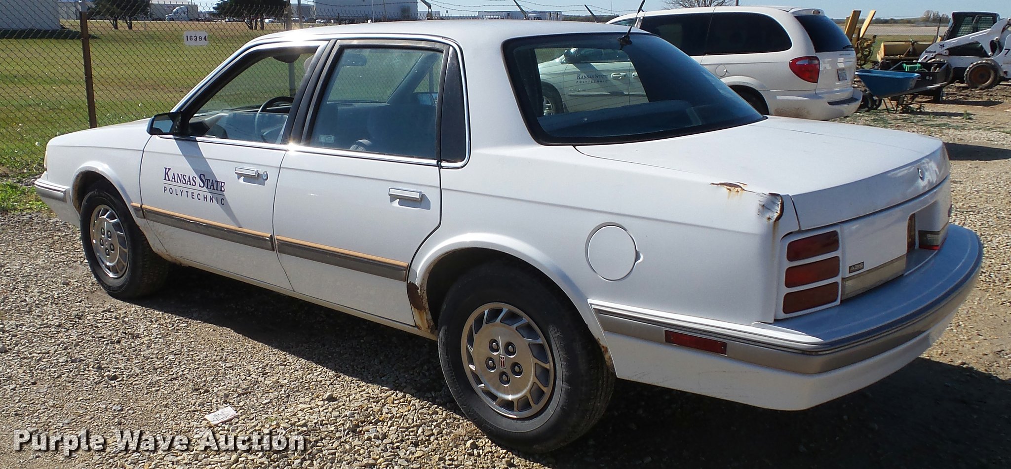 1995 Oldsmobile Cutlass Ciera in Salina, KS | Item K8111 sold | Purple Wave