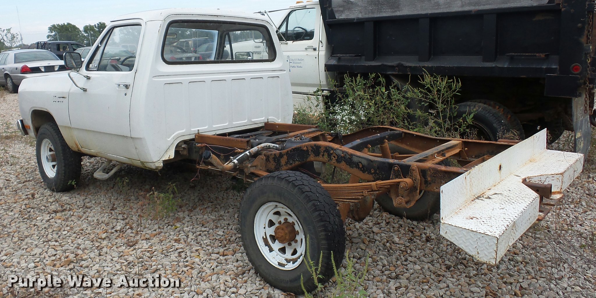 1984 Dodge W250 pickup truck cab and chassis in Butler, MO | Item L4293 ...