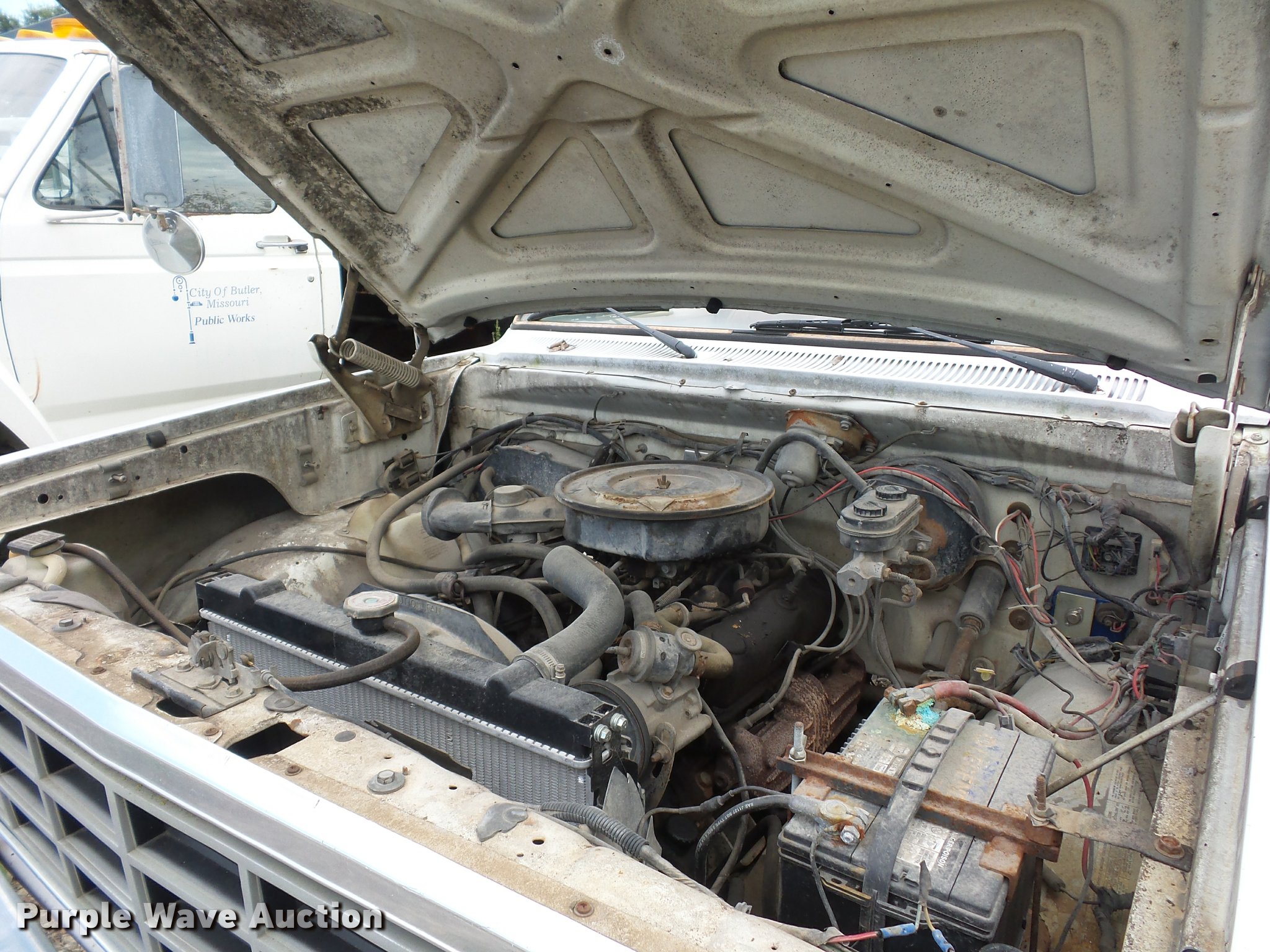 1984 Dodge W250 pickup truck cab and chassis in Butler, MO | Item L4293 ...