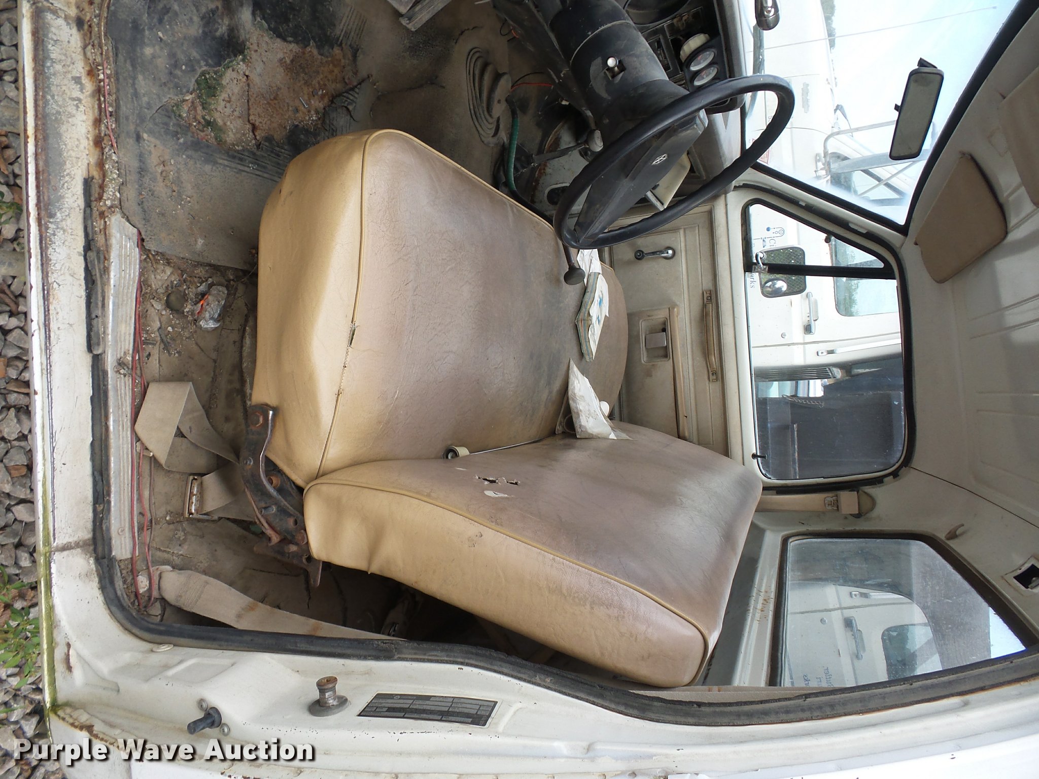 1984 Dodge W250 pickup truck cab and chassis in Butler, MO | Item L4293 ...