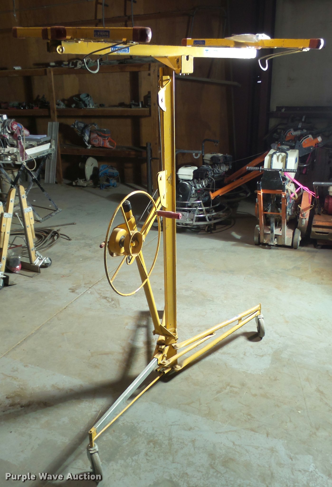 (2) panel jacks in Dodge City, KS | Item BY9666 sold | Purple Wave