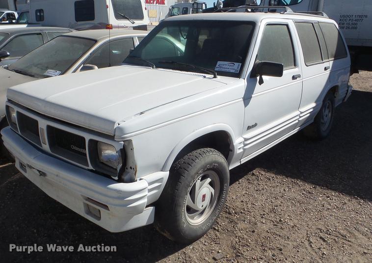 1994 Oldsmobile Bravada SUV in Goodland, KS | Item DB3581 sold | Purple ...