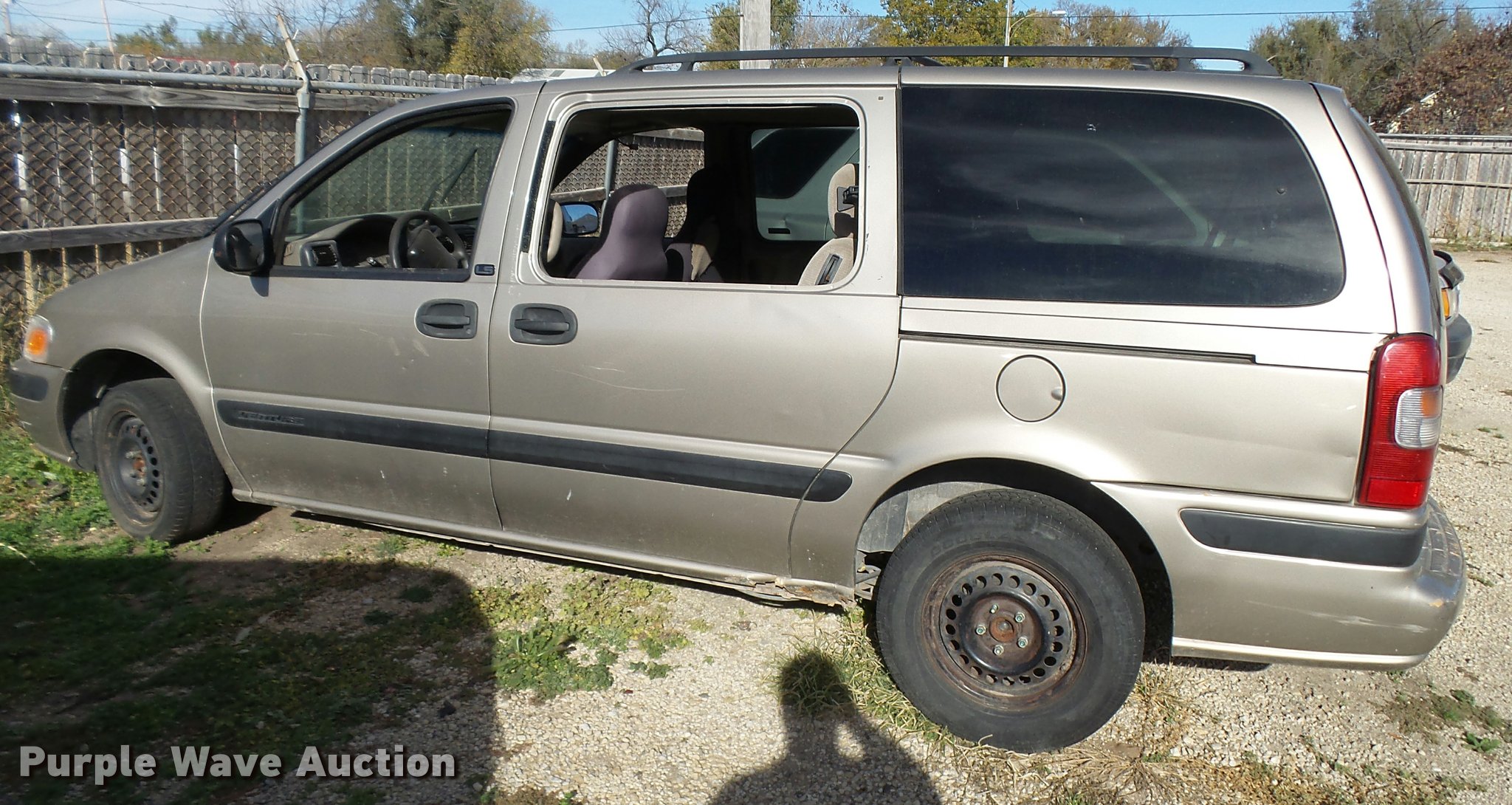 2000 Chevrolet Venture van in McPherson, KS | Item DA2072 sold | Purple ...