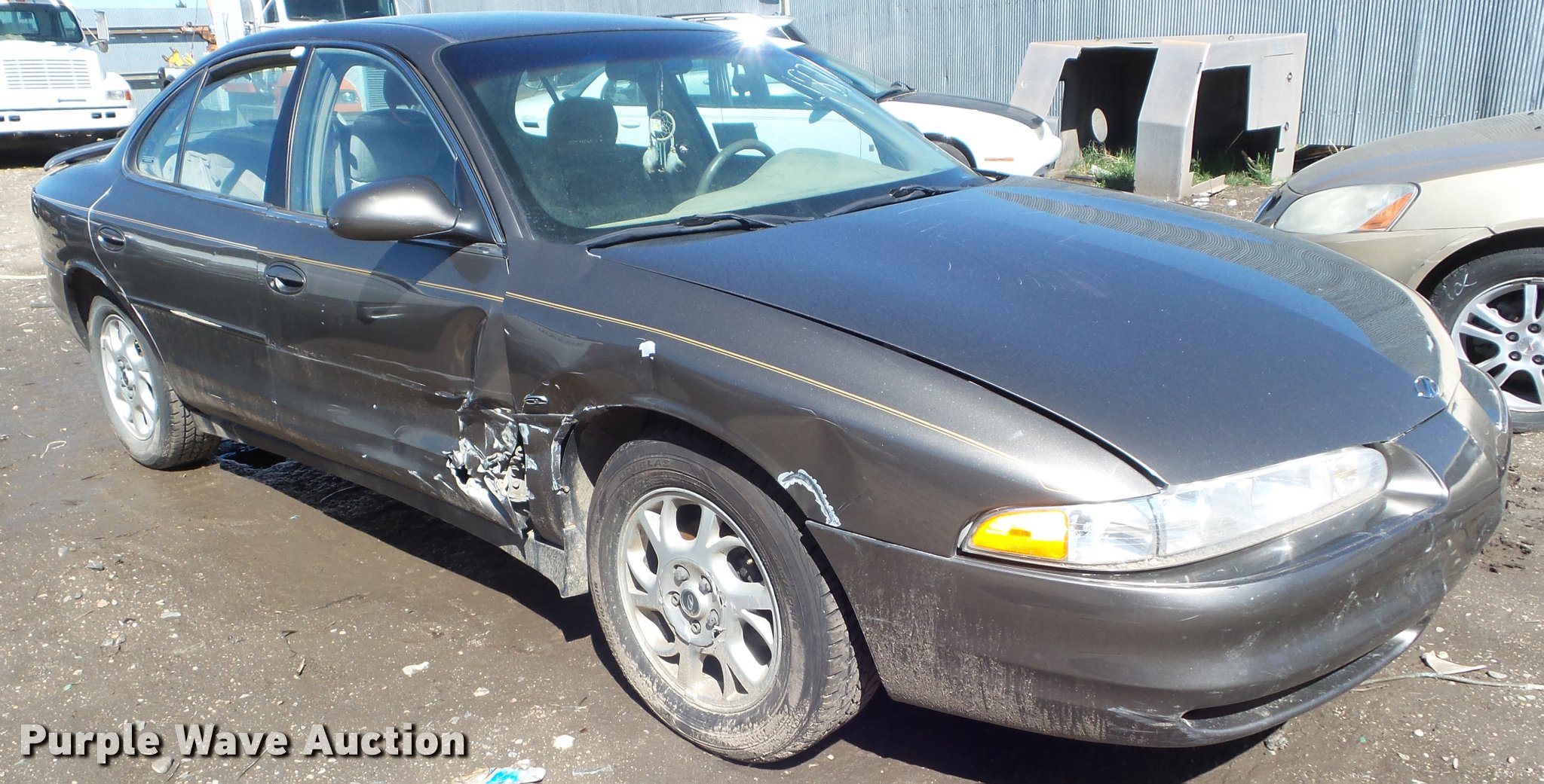2000 Oldsmobile Intrigue GL in Goodland, KS | Item L2150 sold | Purple Wave