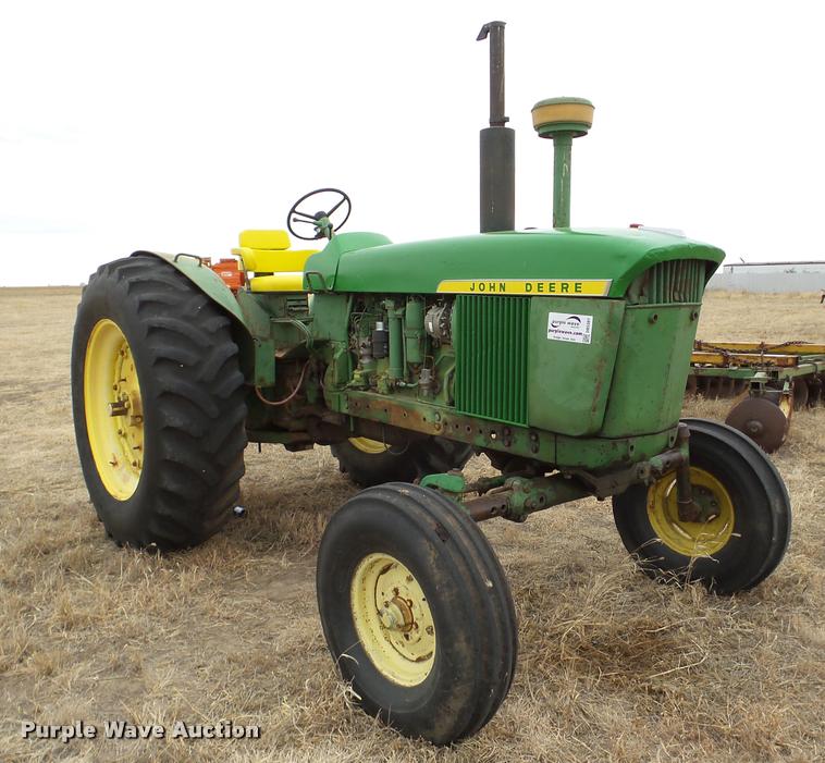 John Deere 4010 tractor in Sublette, KS | Item DB5381 sold | Purple Wave