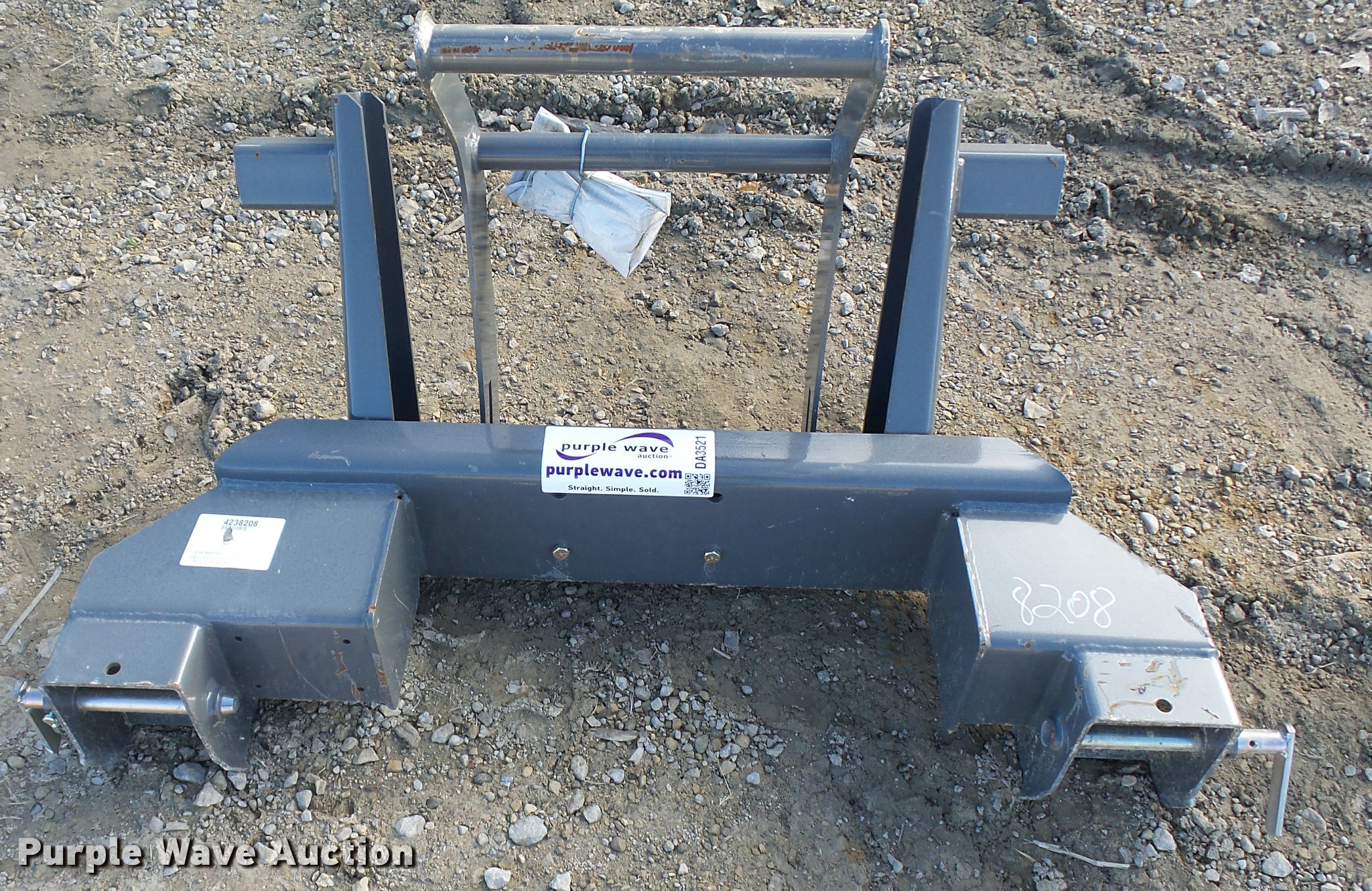 Massey Ferguson loader mounting kit in Dubuque, IA | Item DA3521 sold ...