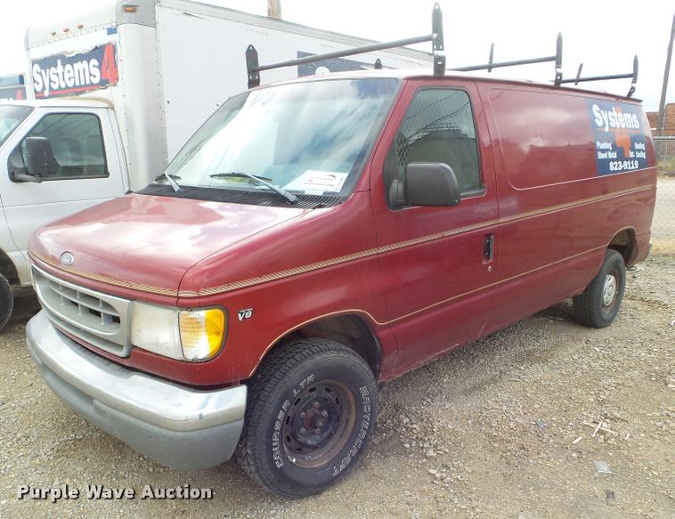 1998 Ford Econoline E150 van in Salina, KS | Item DA5098 sold | Purple Wave