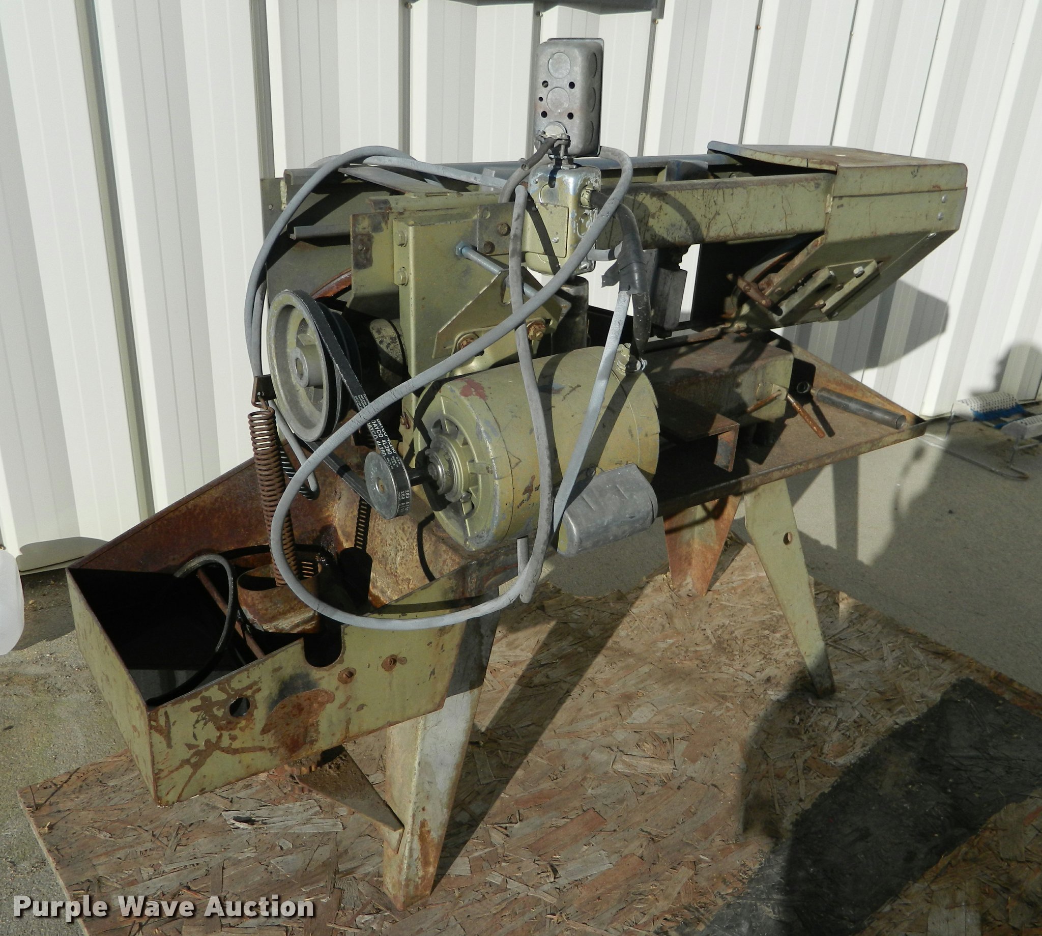 Kalamazoo 7AW metal bandsaw in Quinter, KS | Item DA9659 sold | Purple Wave