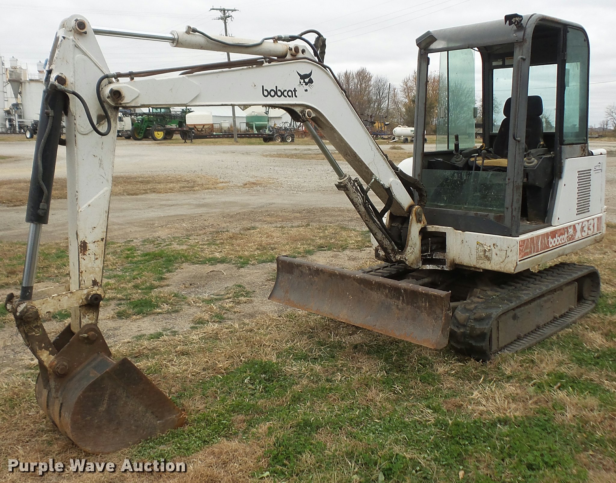 1998 Bobcat X331 compact excavator in Rushville, MO | Item DA3836 sold ...