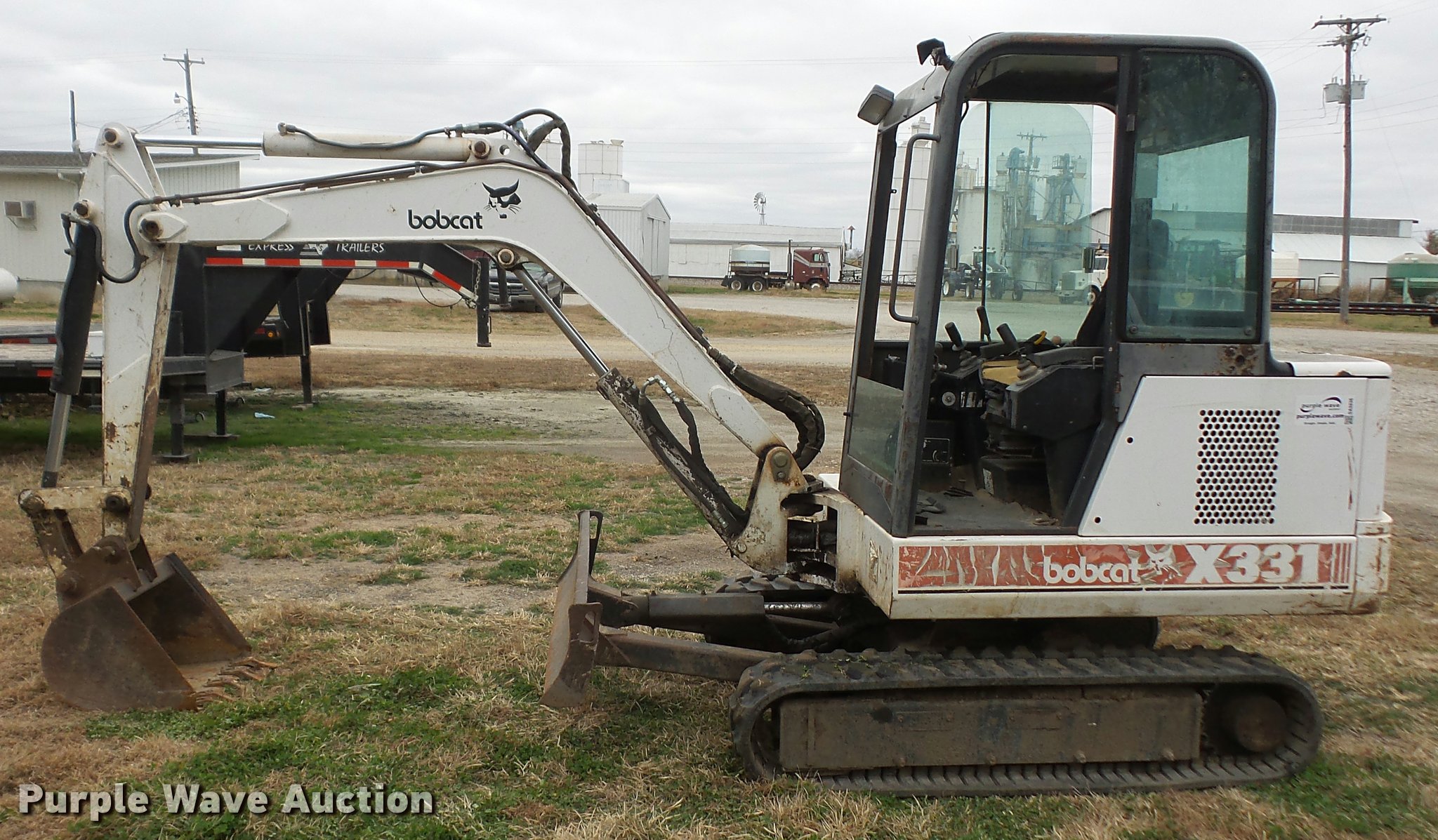 1998 Bobcat X331 compact excavator in Rushville, MO | Item DA3836 sold ...