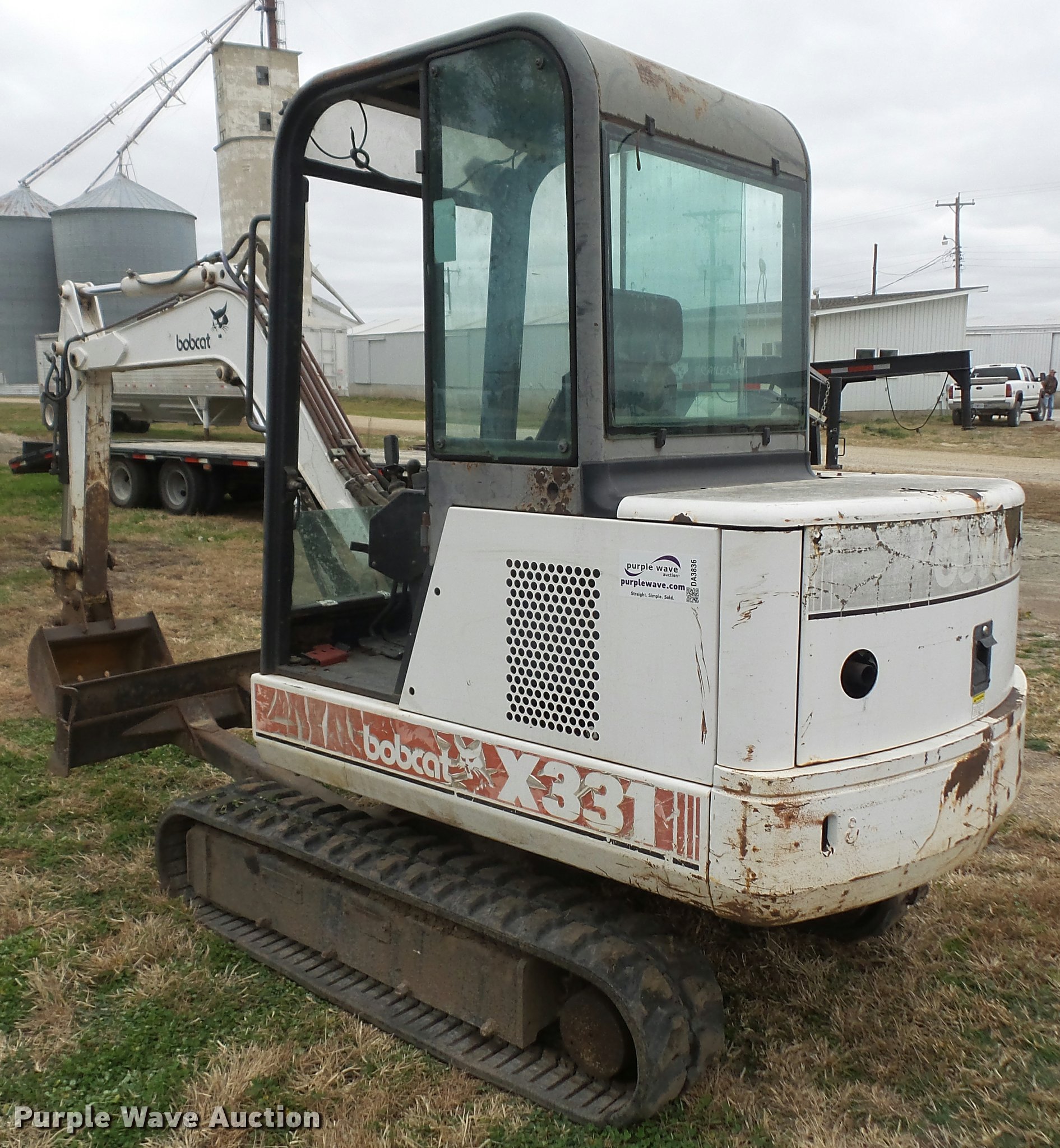 1998 Bobcat X331 compact excavator in Rushville, MO | Item DA3836 sold ...