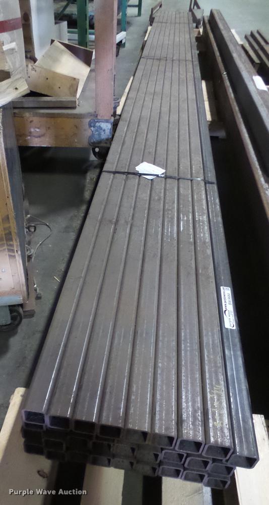  37 Pieces Of 2 X 2 X 3 16 Square Tubing In Lansing KS Item