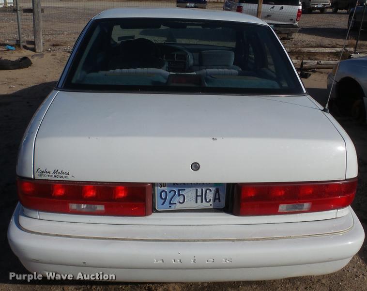 1995 Buick Regal in Wichita, KS | Item DA2180 sold | Purple Wave
