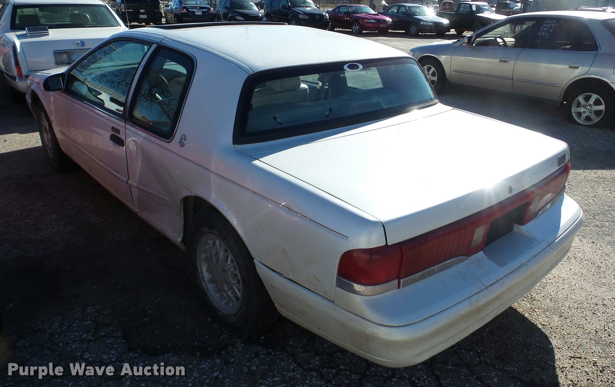 1994 Mercury Cougar XR-7 in Wichita, KS | Item DA2141 sold | Purple Wave