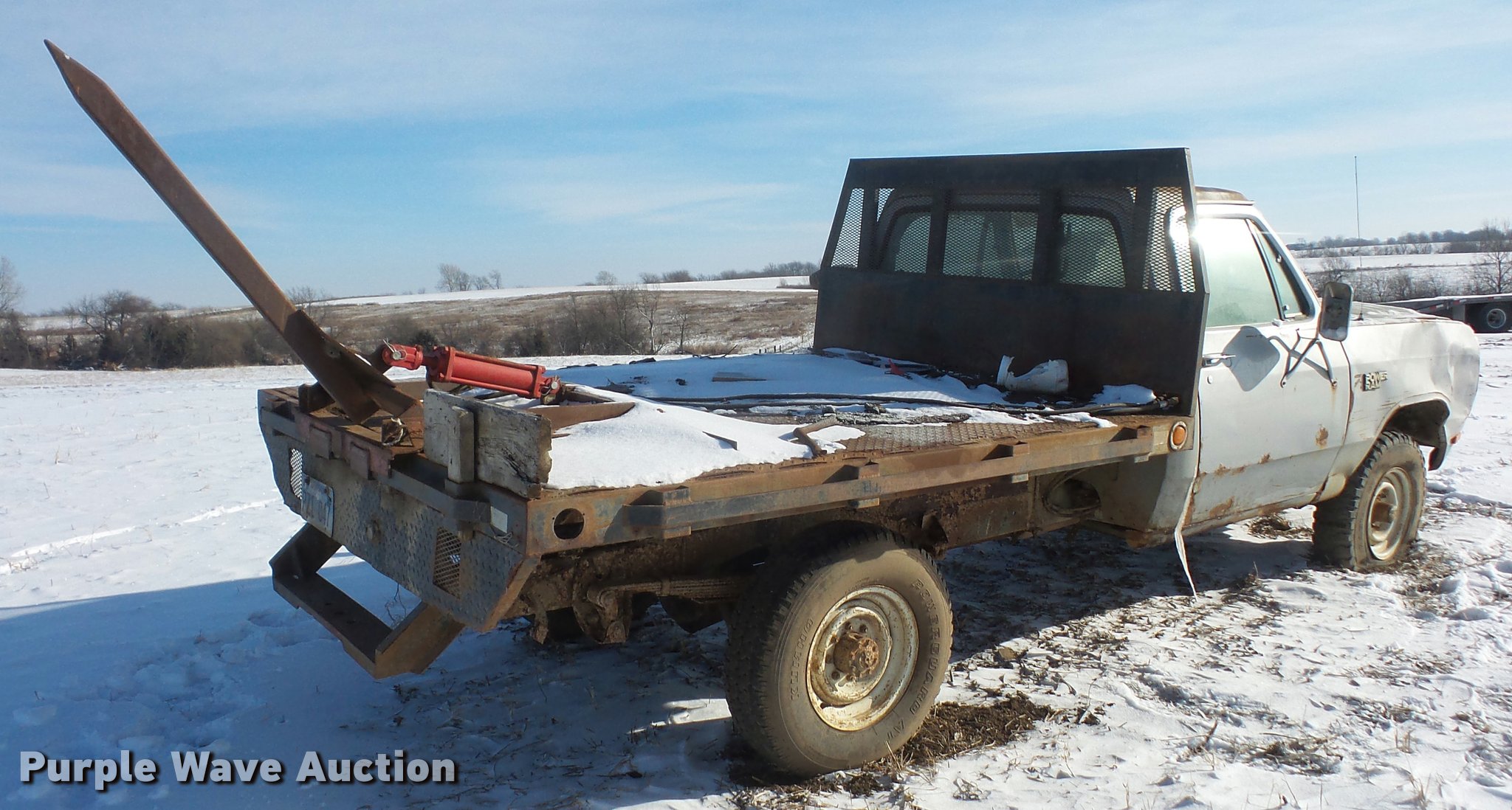 1986 Dodge W250 flatbed pickup truck in Leavenworth, KS | Item DB2859 ...