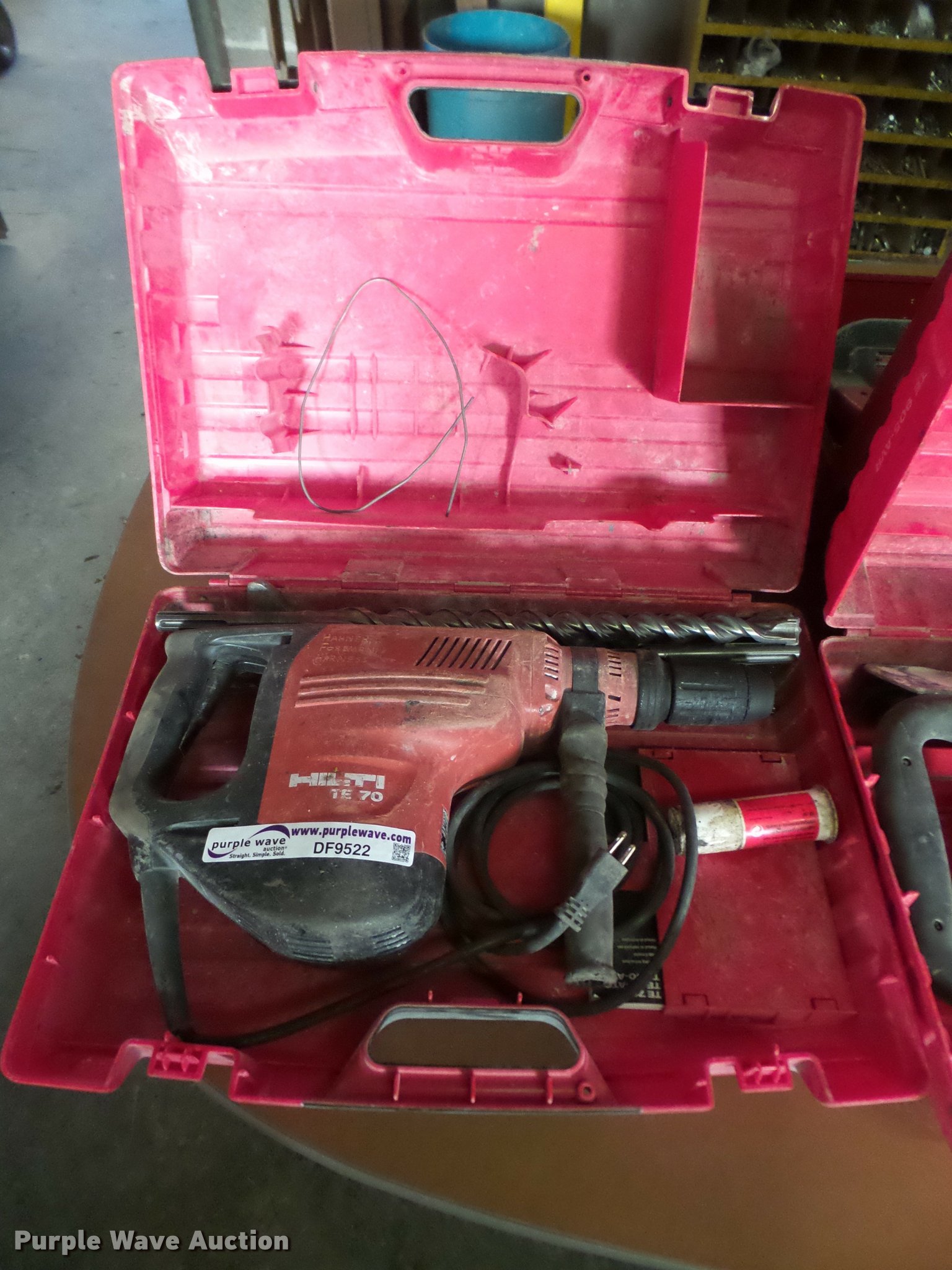 Hilti TE70 combihammer in Wichita, KS | Item DF9522 sold | Purple Wave
