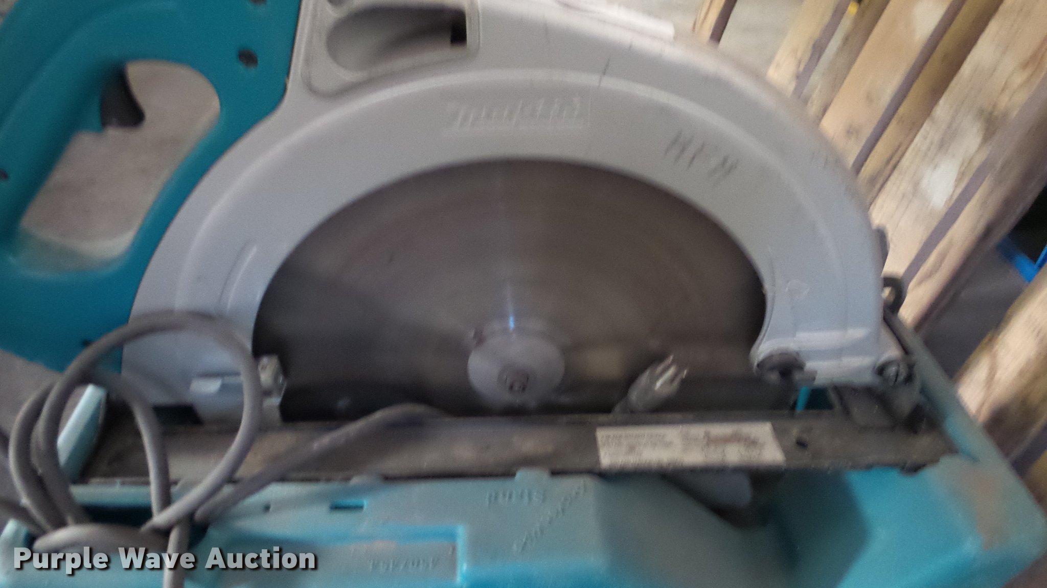 Makita 5402NA circular saw in Wichita, KS | Item DG9139 sold | Purple Wave
