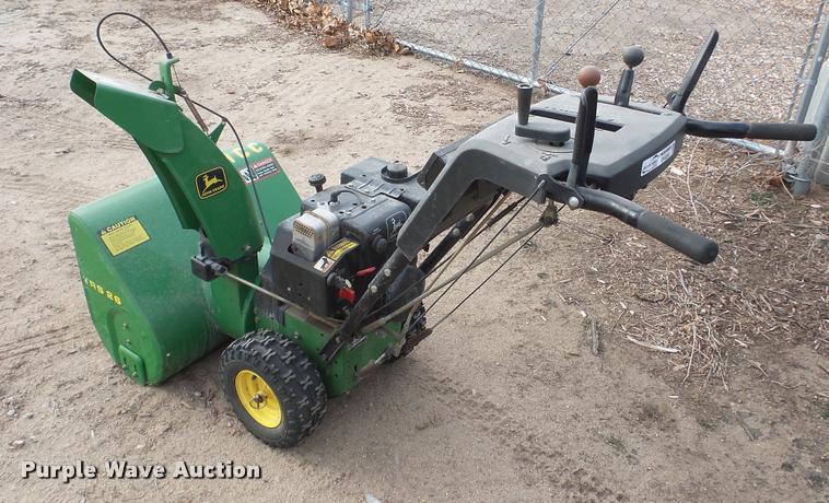 John Deere TRS26 snow blower in Hutchinson, KS | Item DF9235 sold ...