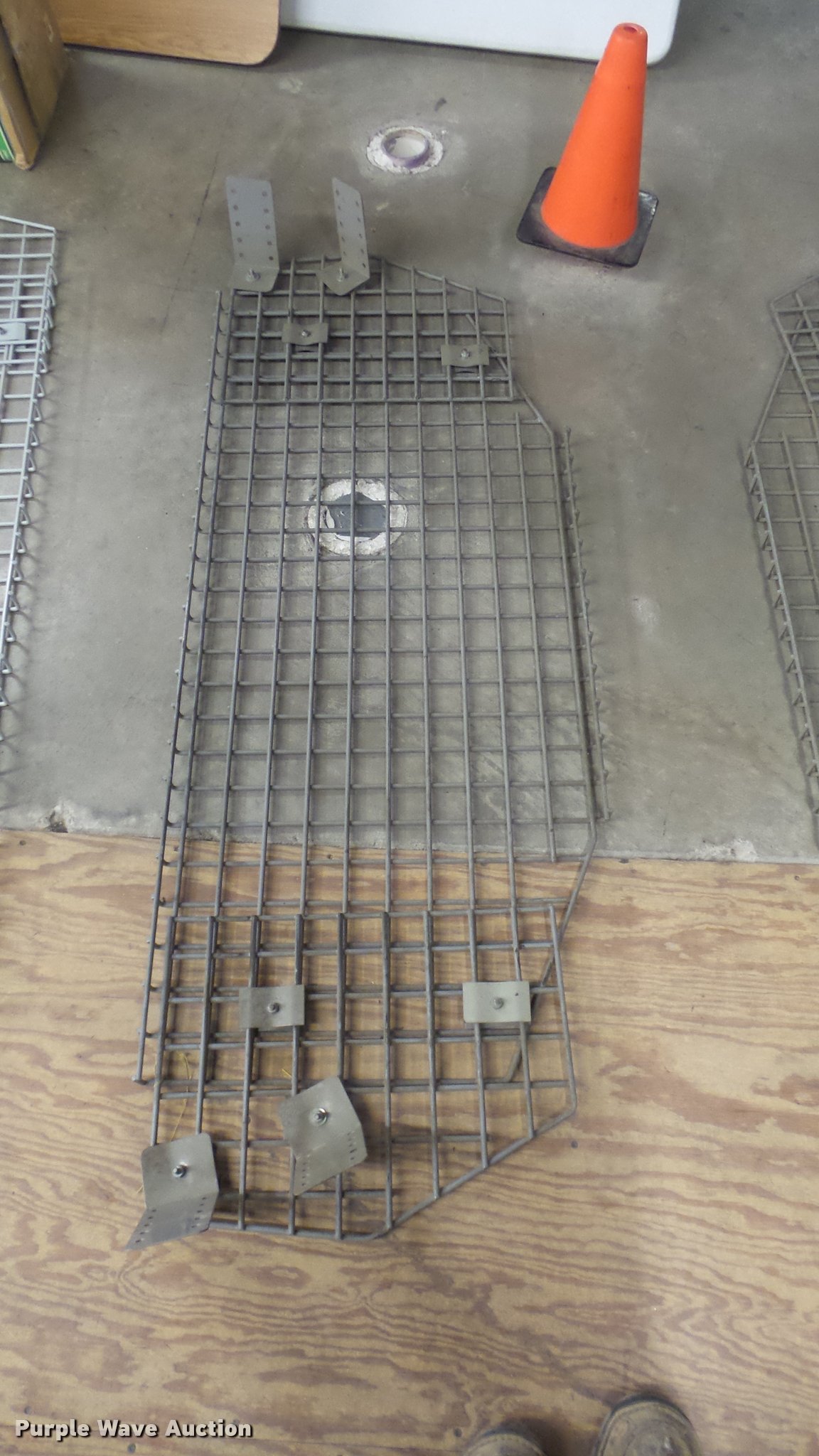 (4) police car cage dividers in Valley Center, KS | Item BU9263 sold ...