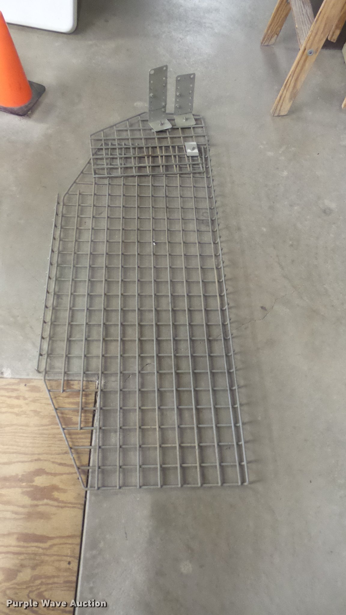 (4) police car cage dividers in Valley Center, KS | Item BU9263 sold ...