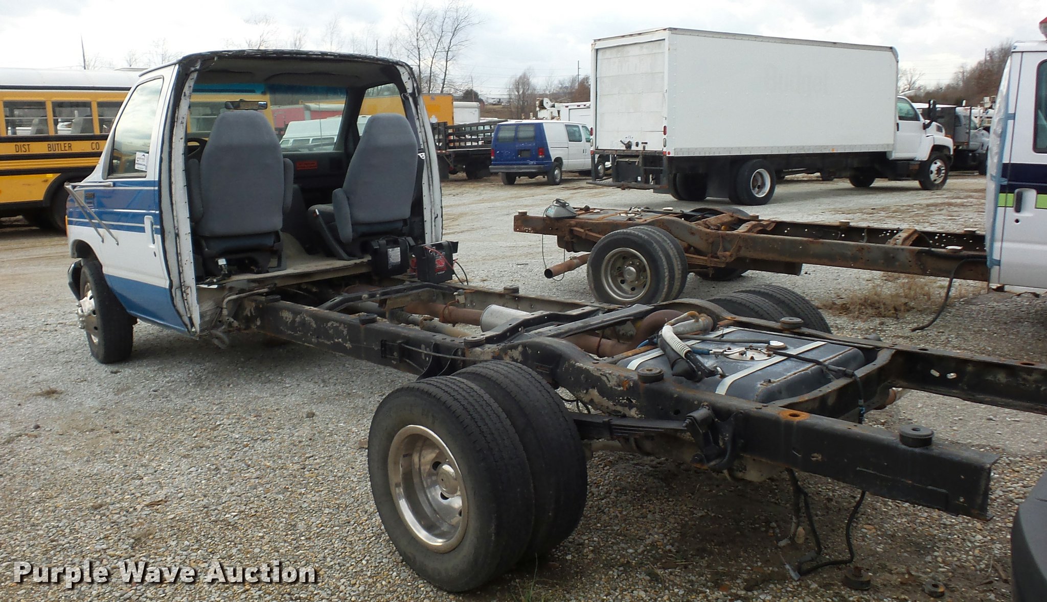 1995 Ford Econoline E350 cab and chassis in Moscow Mills, MO | Item ...