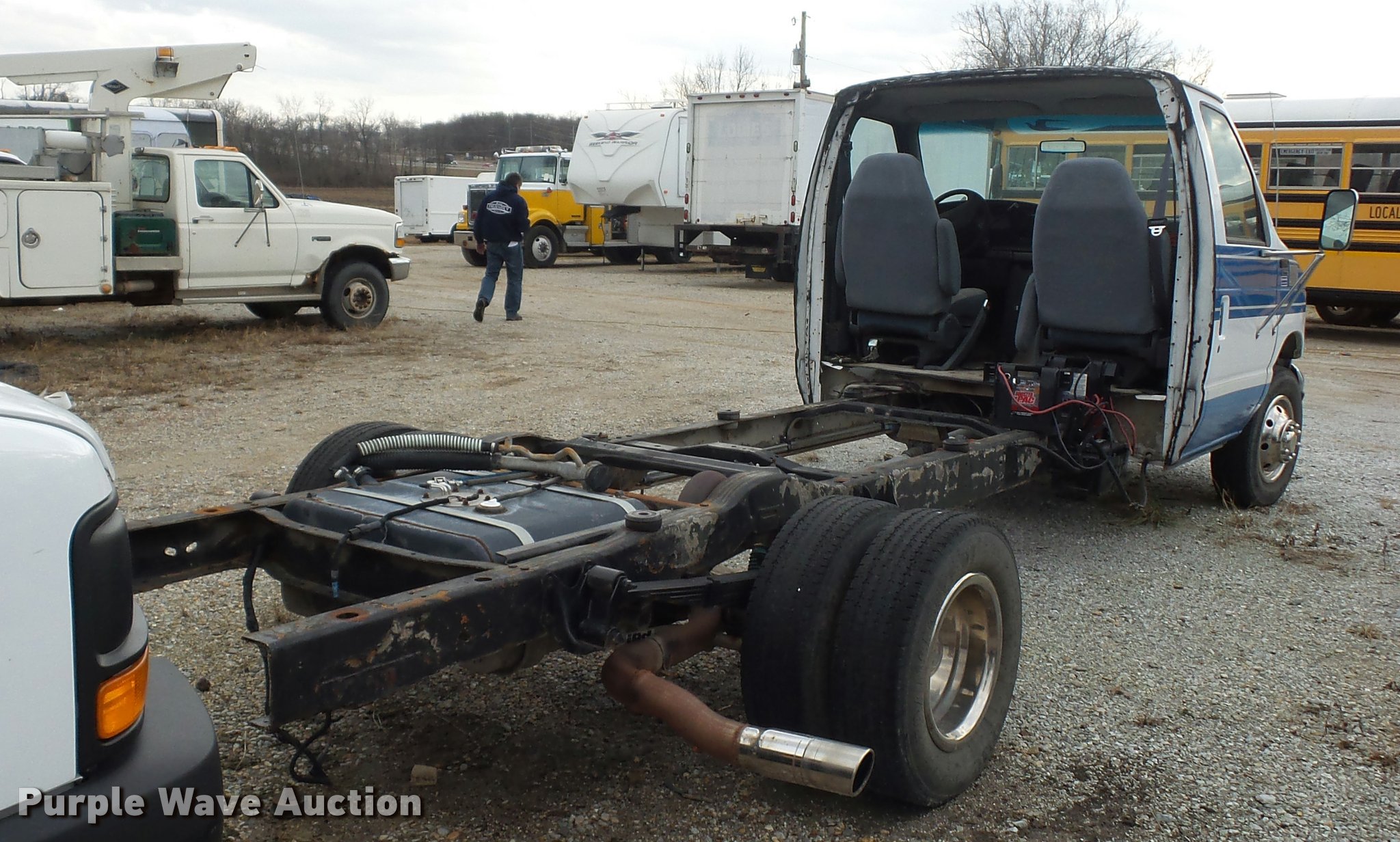 1995 Ford Econoline E350 cab and chassis in Moscow Mills, MO | Item ...
