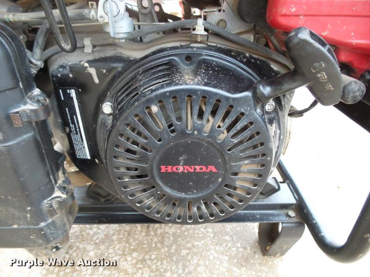 Honda EB5000X generator in Brookline, MO | Item BM9529 sold | Purple Wave