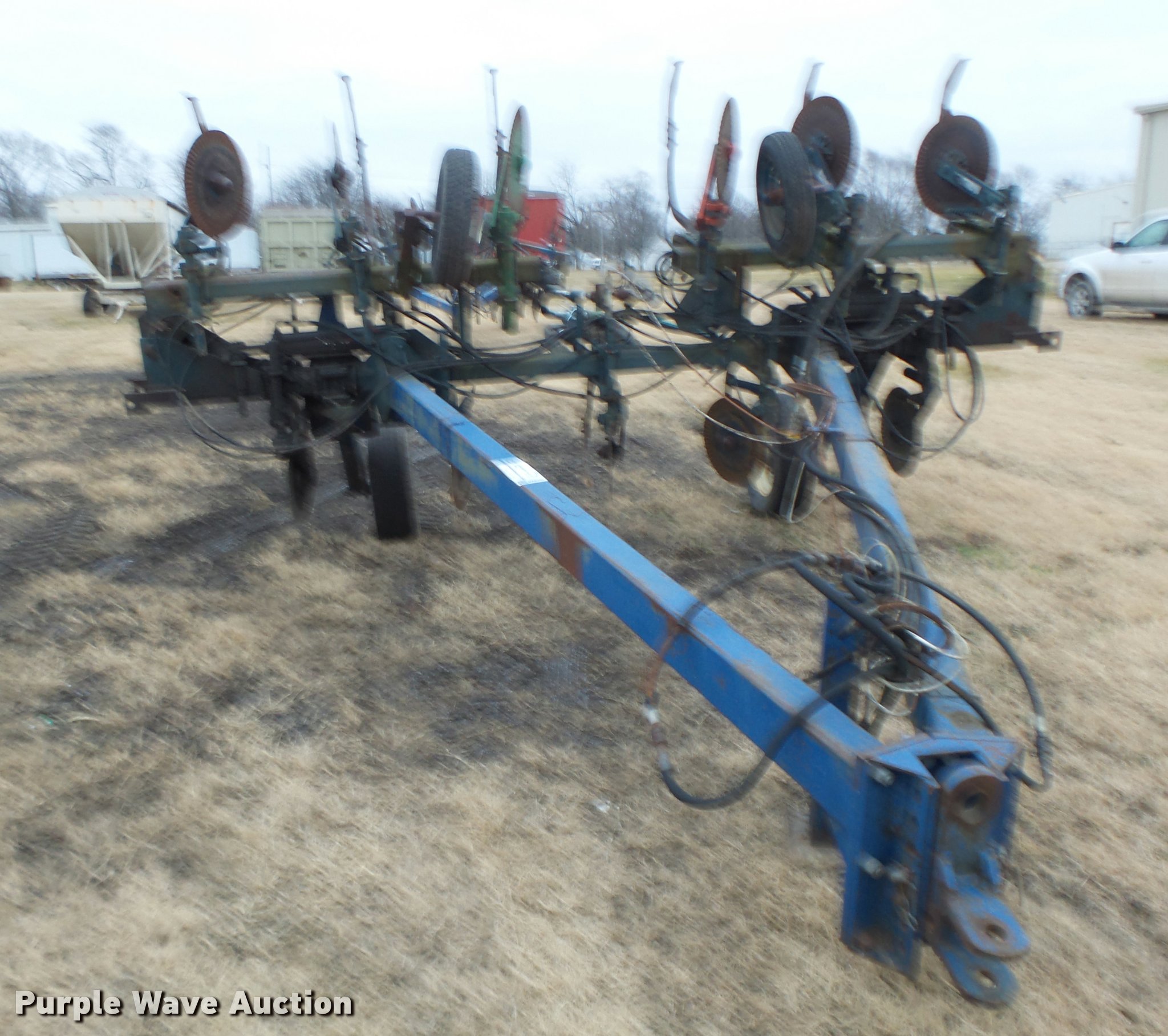 Anhydrous ammonia toolbar in Slater, MO | Item DA3306 sold | Purple Wave