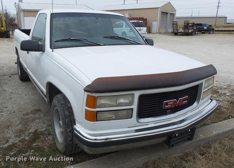 1997 GMC Sierra 1500 pickup truck in Moberly, MO | Item DA3318 sold ...