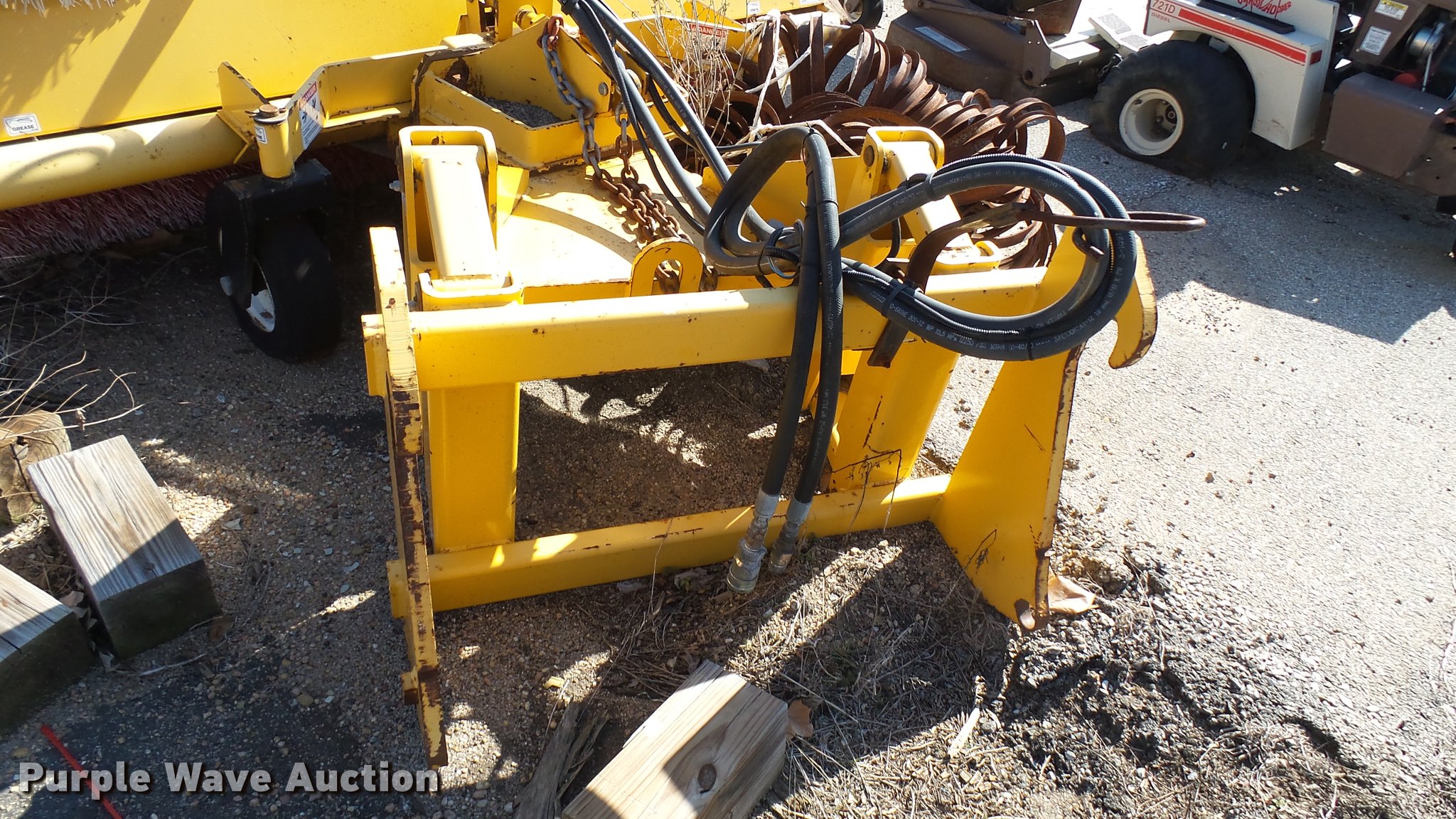 MB sweeper attachment in Cheney, KS | Item AT9566 sold | Purple Wave