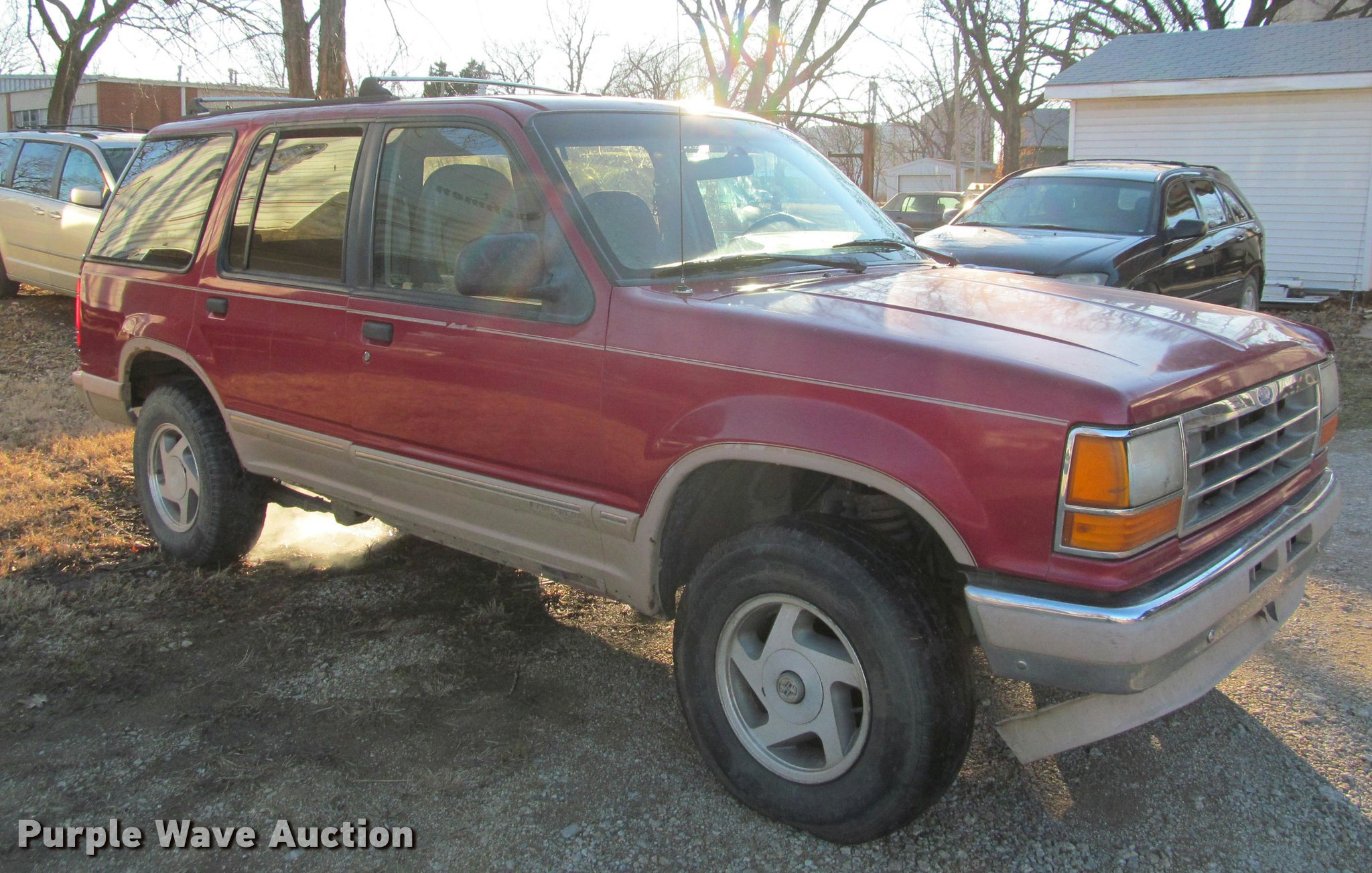 1993 Ford Explorer SUV in Fredonia, KS | Item J2657 sold | Purple Wave
