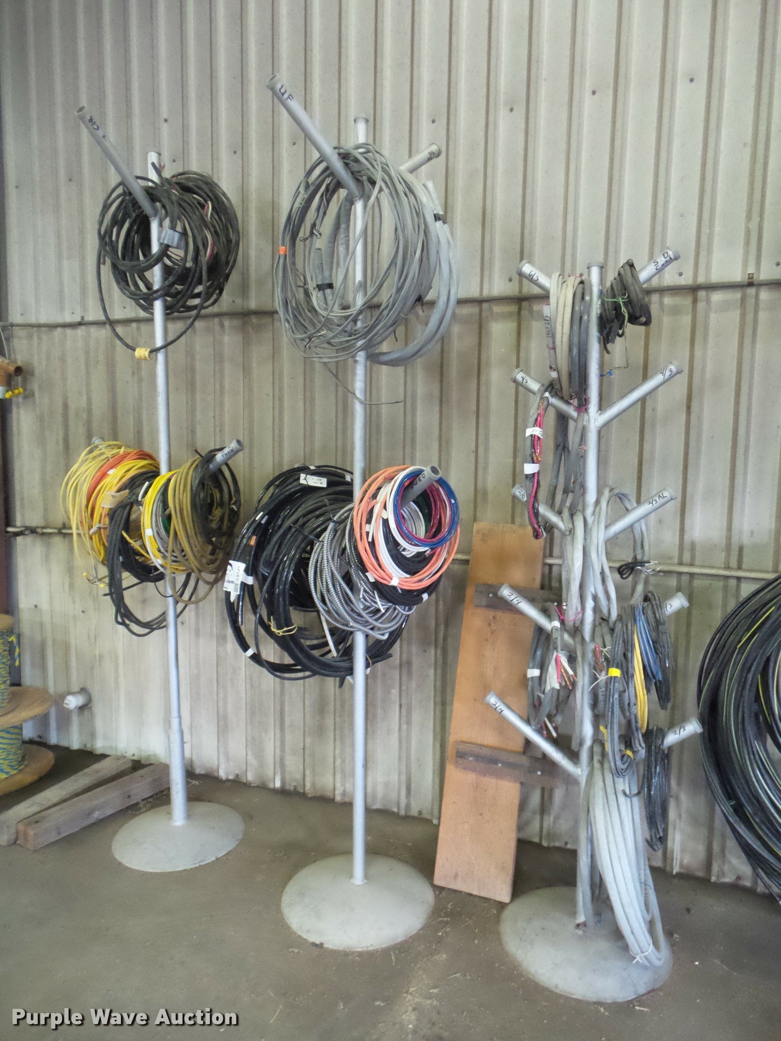 Flex Romex wire in WaKeeney, KS | Item J8771 sold | Purple Wave